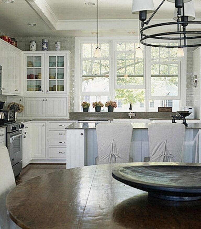 Charming Home Tour ~ Dimples and Tangles - Town & Country Living