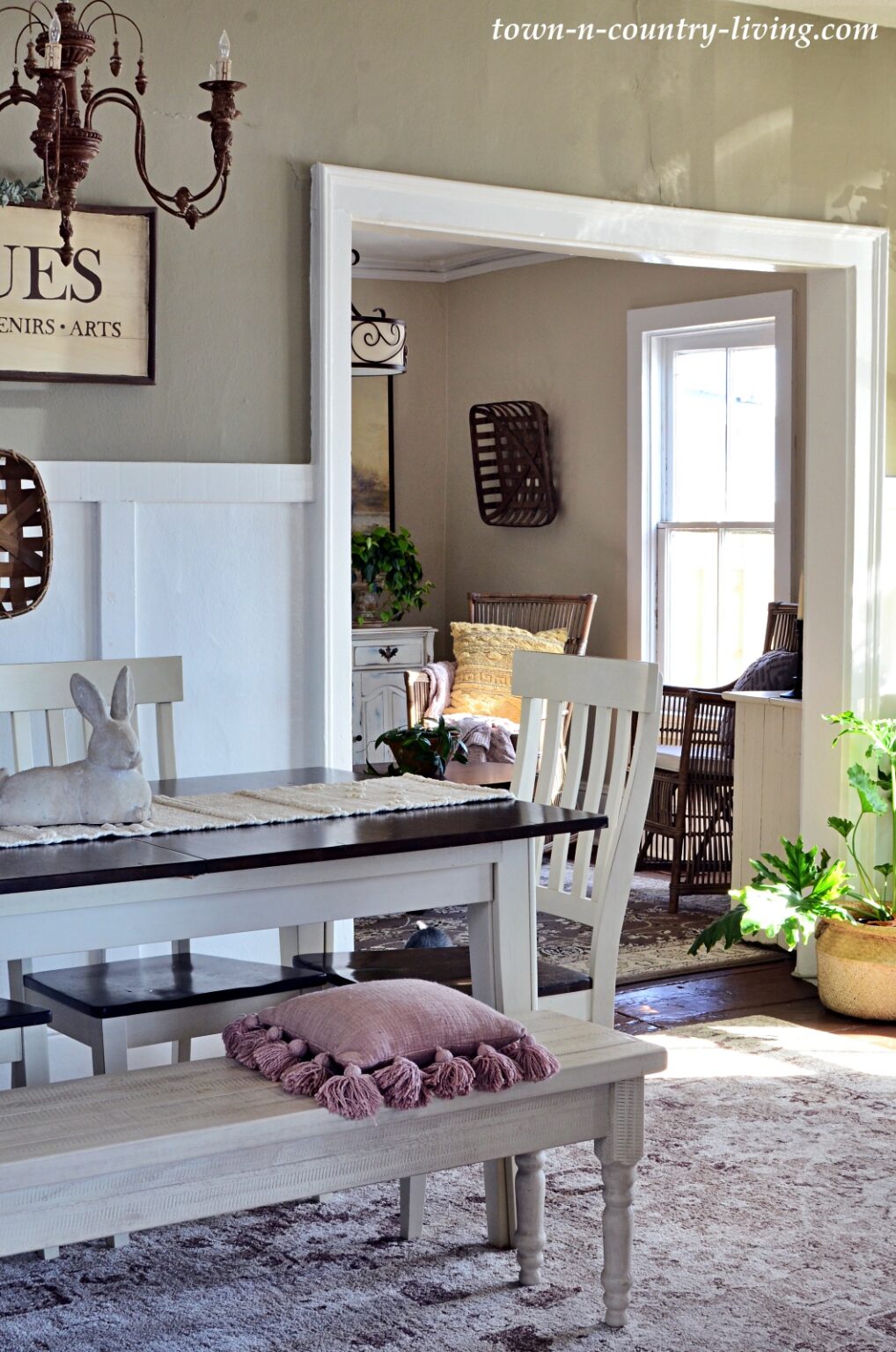 Spring Home Tour: Flirting with Yellow - Town & Country Living