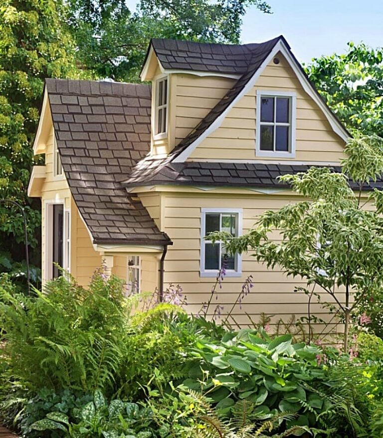 Cute Cottages and Summer Fun: Style Showcase #143 - Town & Country Living