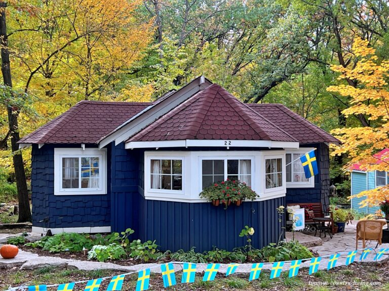 Another Round of Cozy Swedish Cottages at Good Templar Park