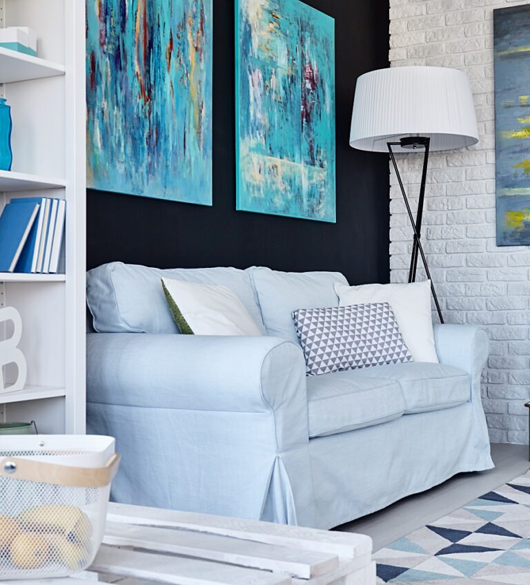 Getting Cozy in Pretty Rooms: Friday Finds #109 - Town & Country Living