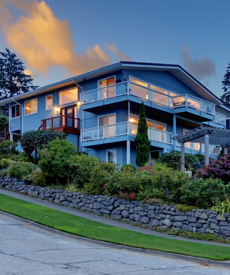 Beautiful Blue House: See All 14 of These Charmers