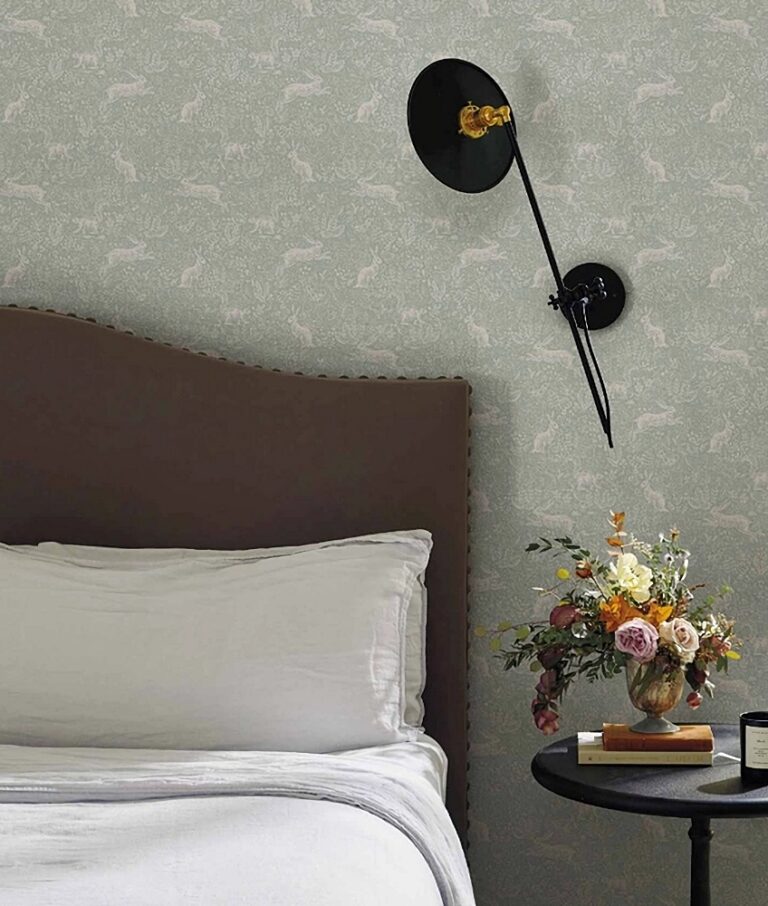 How to Bring the Wild into Your Home with Stunning Animal Wallpaper!