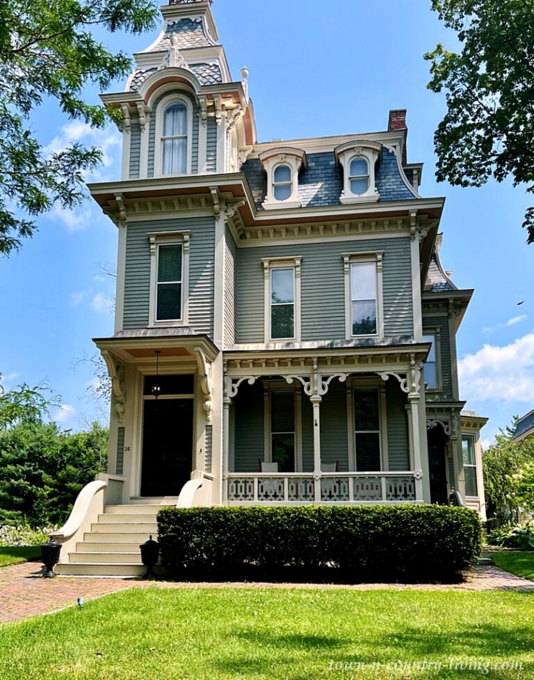 Discover the Charm of Kennebunk Homes: Idyllic Living in a Coastal Haven