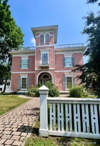 Discover the Charm of Kennebunk Homes: Idyllic Living in a Coastal Haven