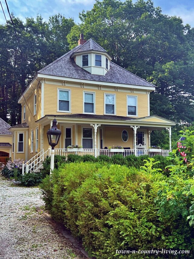 The Kennebunkport House: Dwellings That Capture Coastal Living at Its ...