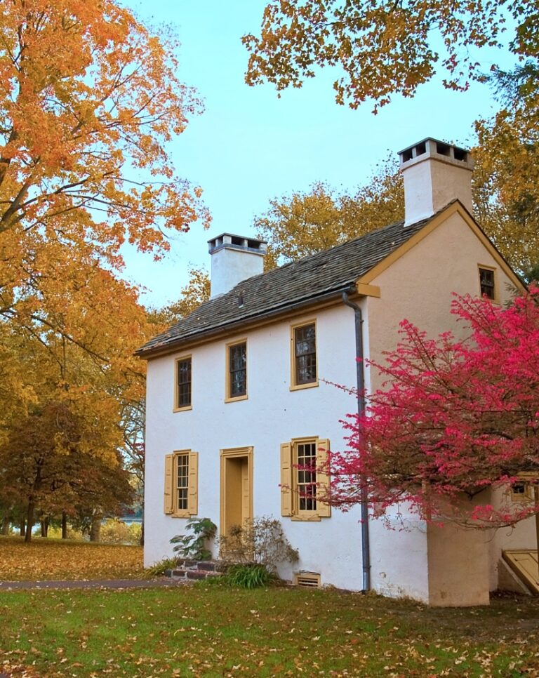 7 Ways to Immerse Yourself in the Spectacular Outdoor Beauty of Fall ...