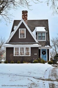 You’ll Love These 13 Cozy and Snowy Cottages
