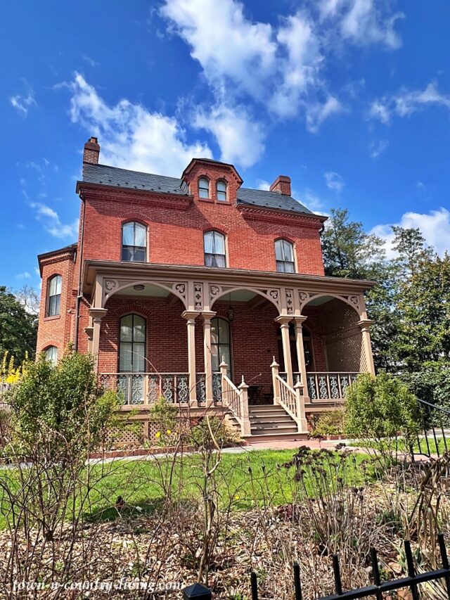 See Architectural Heritage in the Amazing Georgetown Neighborhood