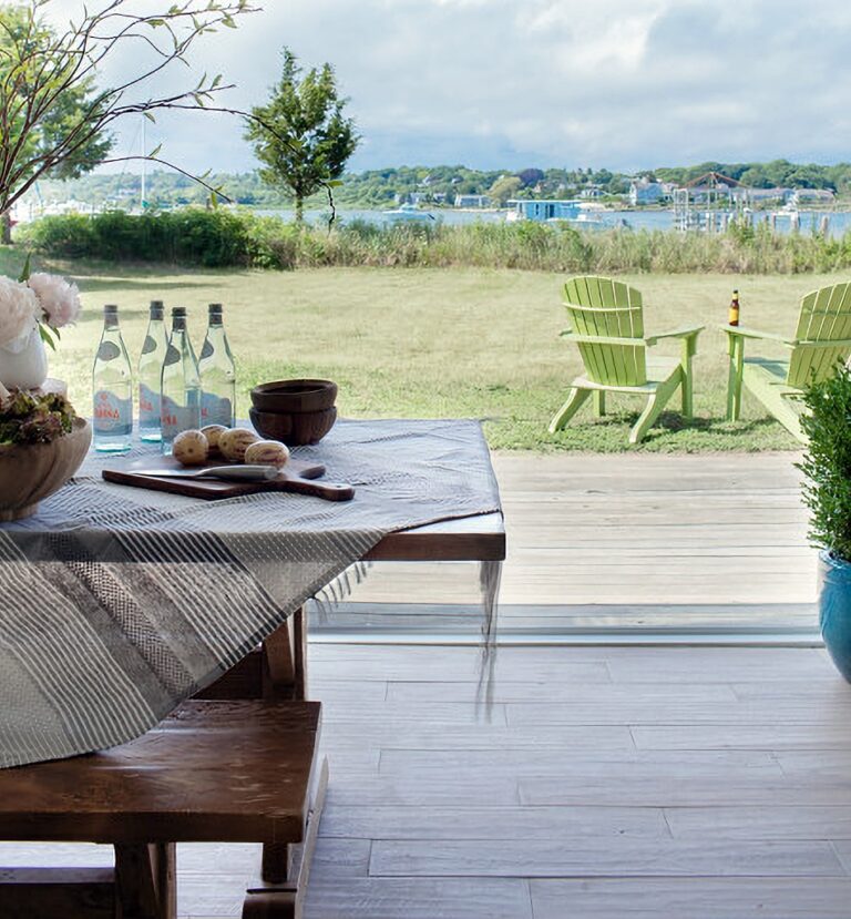 Awesome Renovated Beach House Shines with Simplistic Seaside Charm