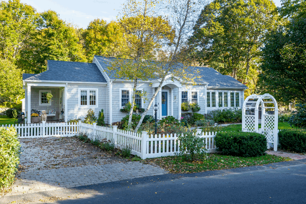 The Most Adorable Cape Cod Cottage: A Sensational Coastal Retreat